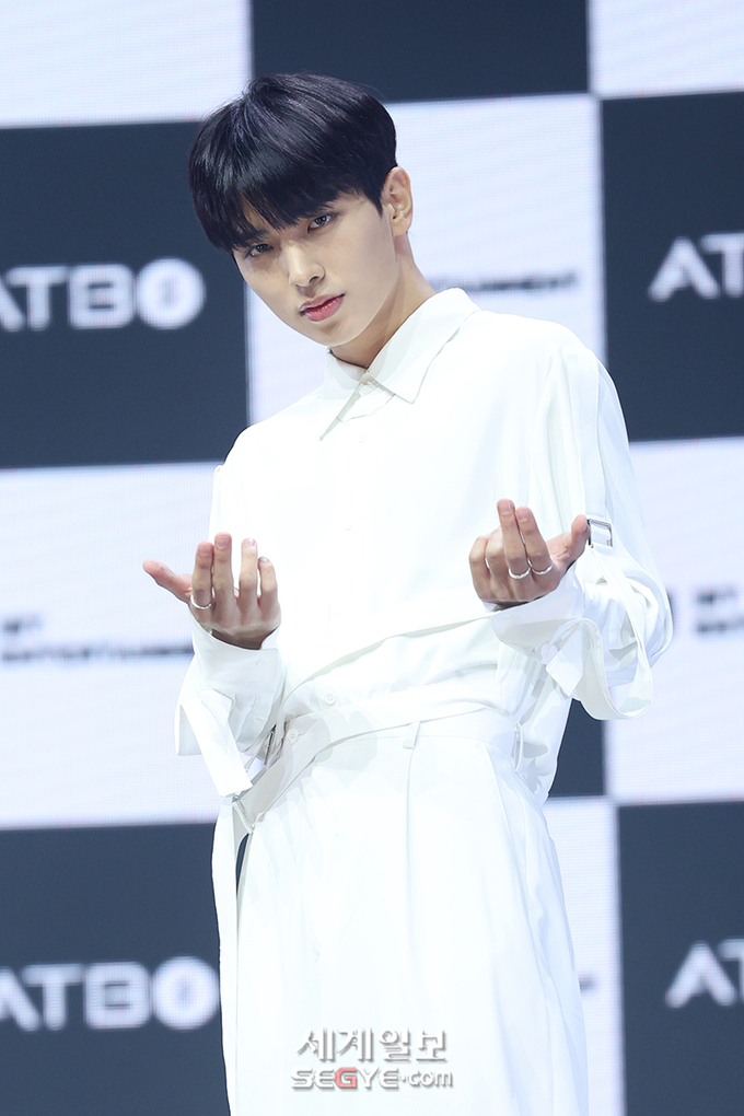 [포토] ATBO 류준민 '강렬한 눈빛' | 세계일보