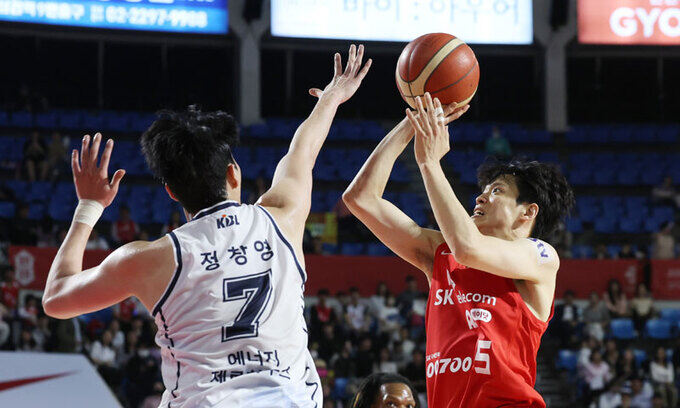 역시 MVP 2명 있는 SK는 강했다… KCC 완파 | 세계일보